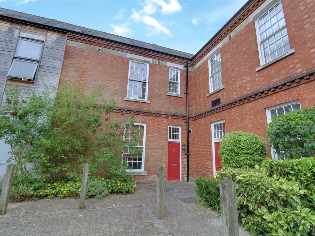 3 bed terraced house for sale in Canadian Way, Basingstoke, Hampshire ...