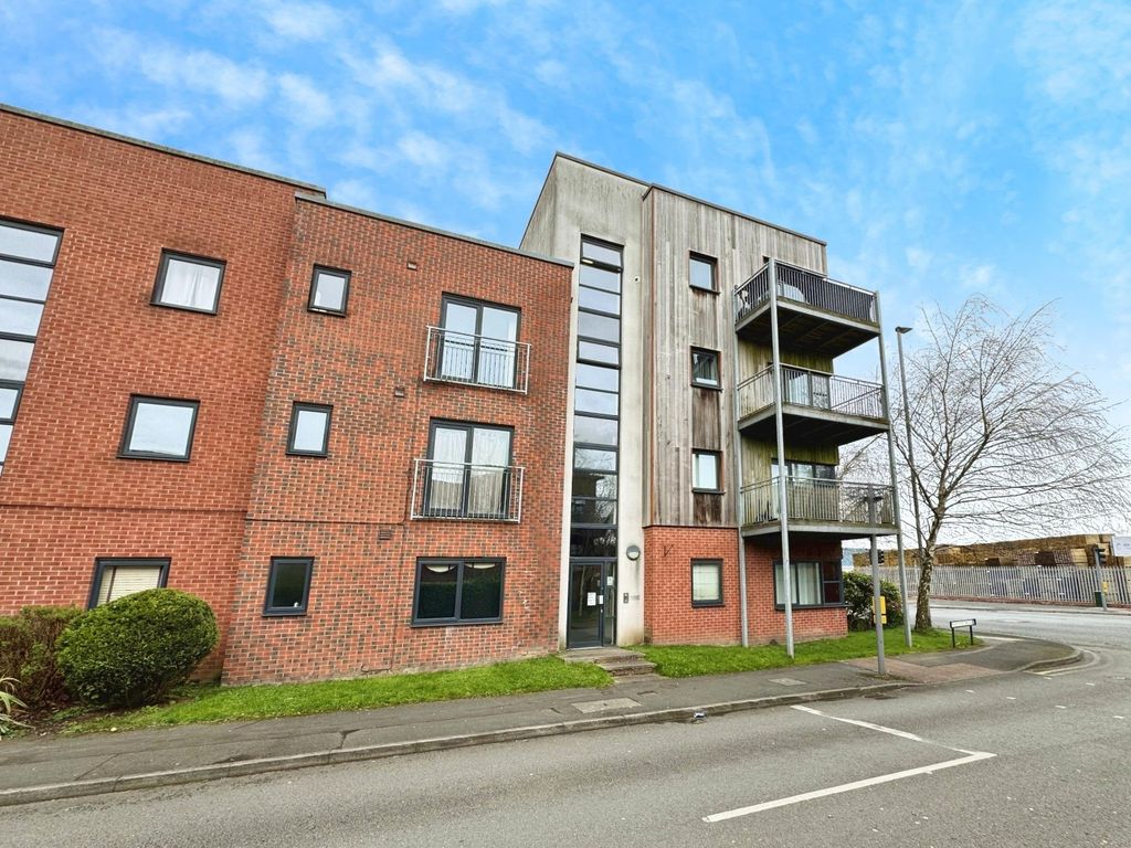 2 bed flat to rent in Penstock Drive, Stoke-On-Trent, Staffordshire ST4 ...