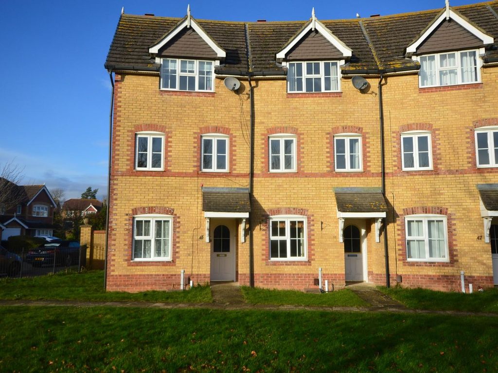 3 Bed Terraced House To Rent In John Dutton Way Kennington Ashford