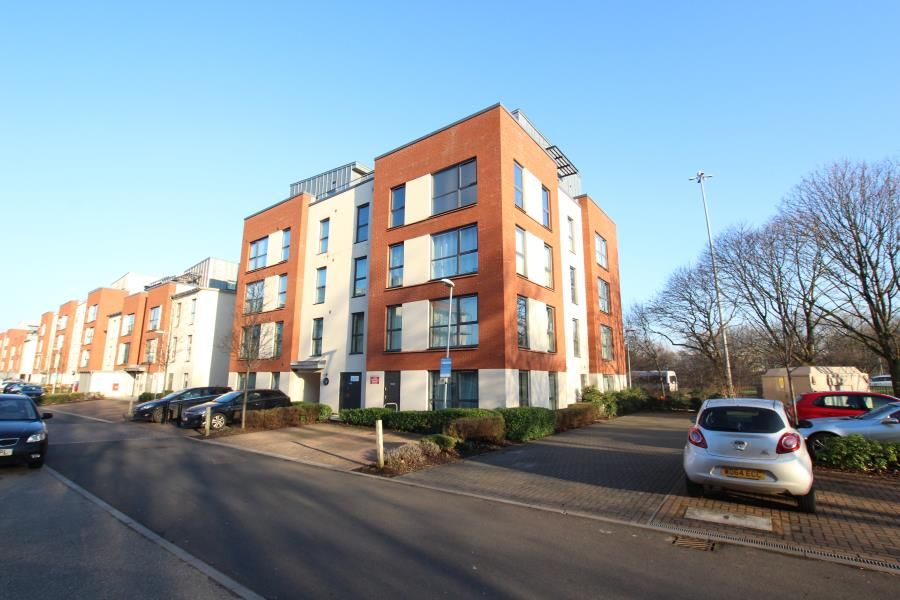 2 bed flat to rent in Paxton Drive, Bristol BS3 - Zoopla