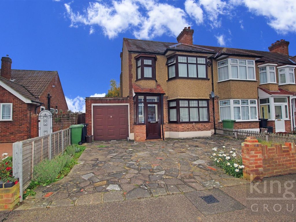 3 Bed End Terrace House For Sale In Hillside Crescent Cheshunt