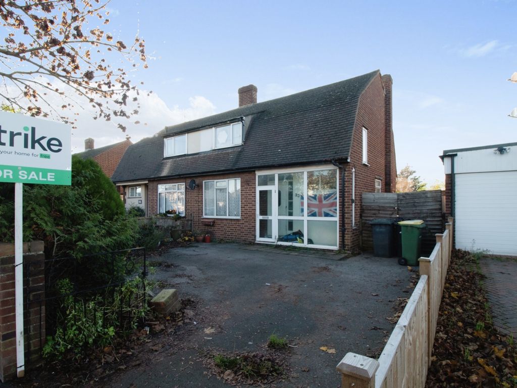 3 Bed Semi Detached House For Sale In Ashingdon Road Ashingdon