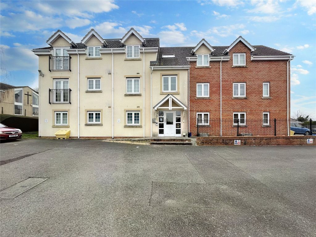 2 bed flat for sale in Glebe Place, Highworth SN6 - Zoopla