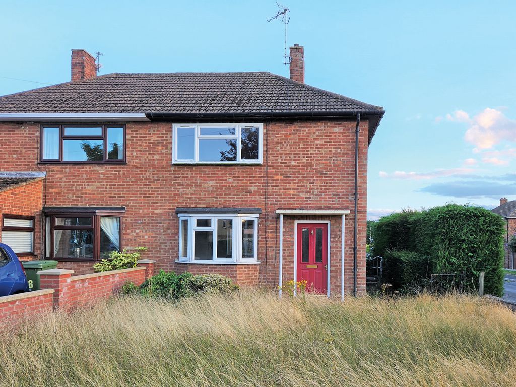 2 Bed Semi Detached House For Sale In Gordon Road Dereham Nr20 £