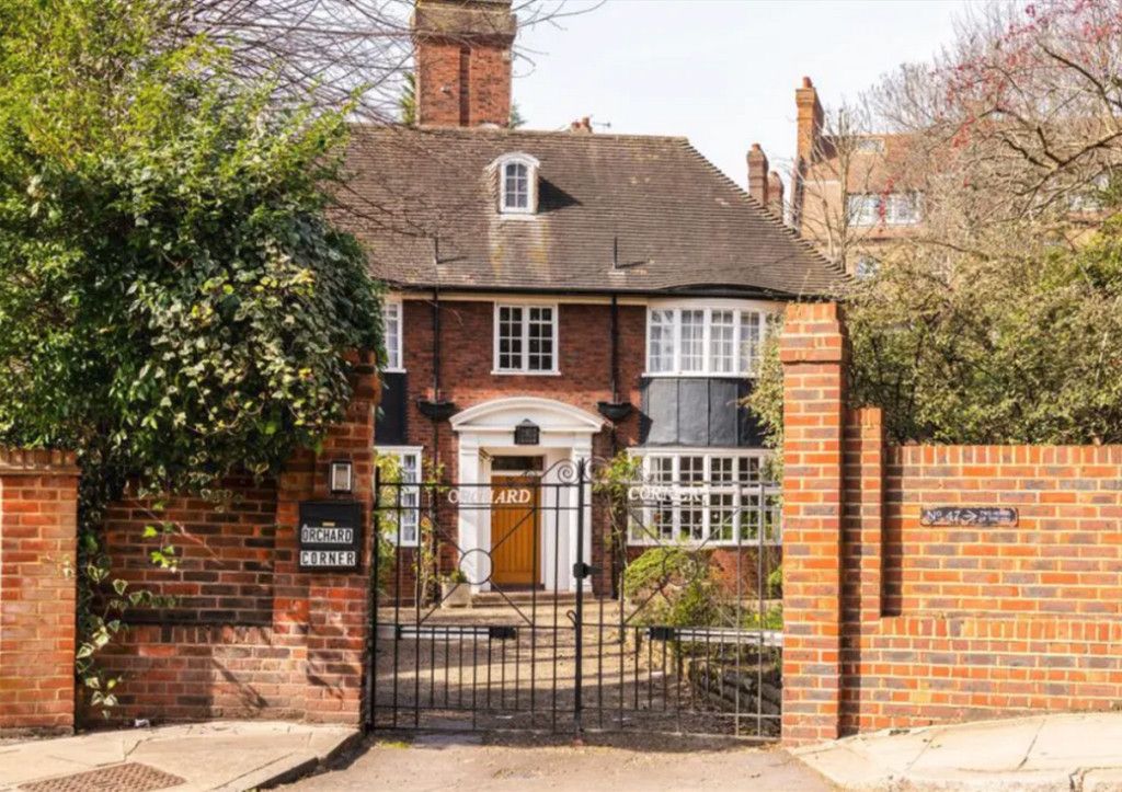 5 bed detached house for sale in Netherhall Gardens, London NW3, £ ...