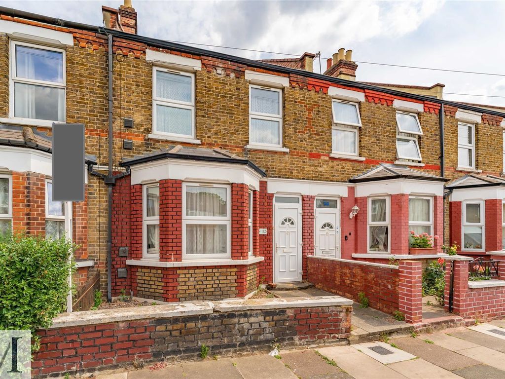 3 bed terraced house for sale in Standard Road, Hounslow TW4 - Zoopla