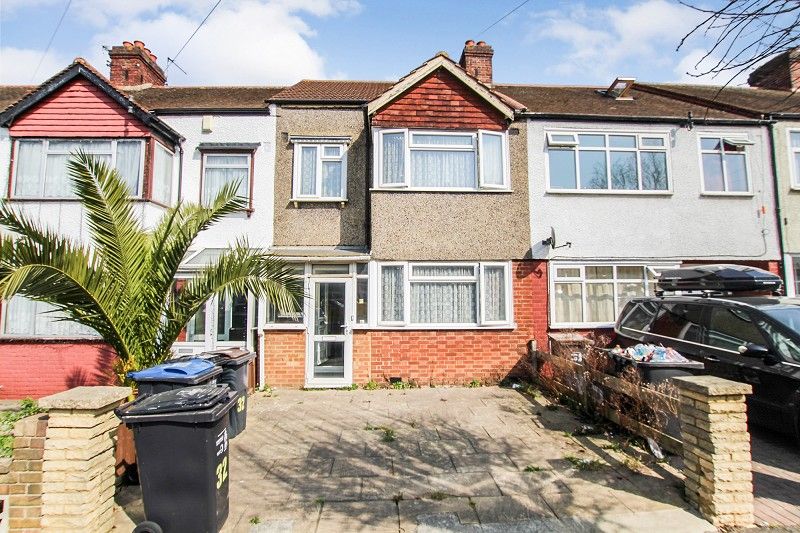 3 Bed Terraced House For Sale In Westcombe Avenue Croydon Surrey Cr0
