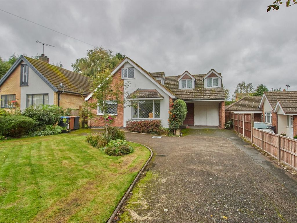 3 Bed Detached Bungalow For Sale In Whitemoors Road Stoke Golding