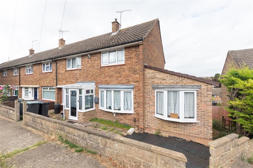 4 bed end terrace house for sale in Scott Road, Gravesend, Kent DA12, £264,500 - Zoopla