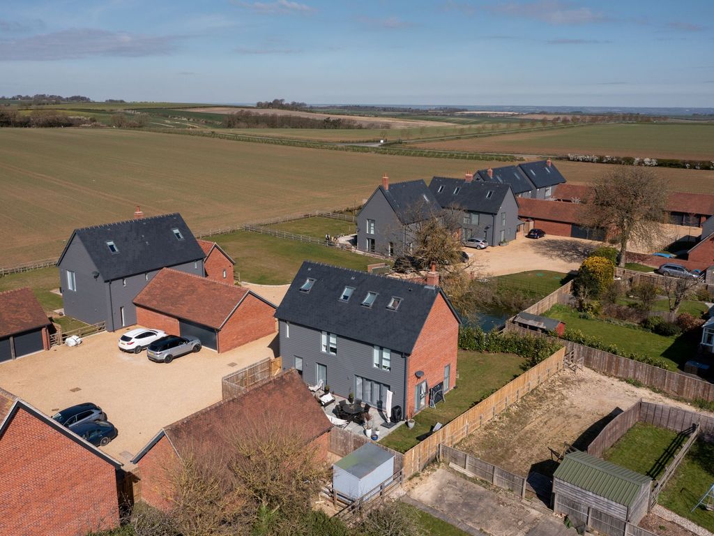 4 bed detached house for sale in The Kilns, Reed SG8 - Zoopla