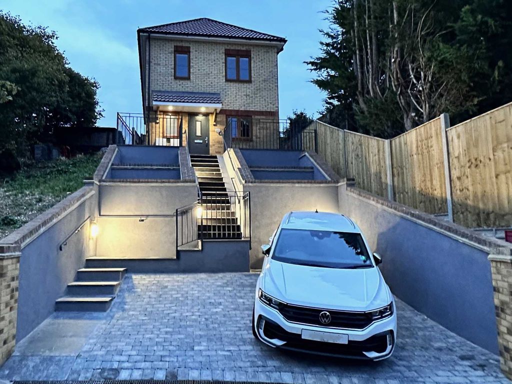 New home, 3 bed detached house for sale in Mayo Gardens, Boxmoor HP1, £ ...