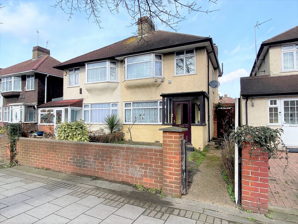 4 bed semi-detached house for sale in Bath Road, Harlington, Hayes UB3 ...