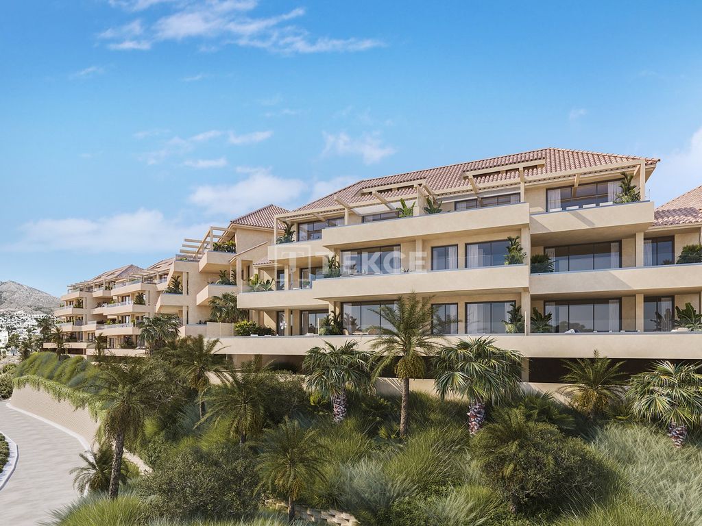 New home, 2 bed apartment for sale in Torrequebrada, Benalmádena ...
