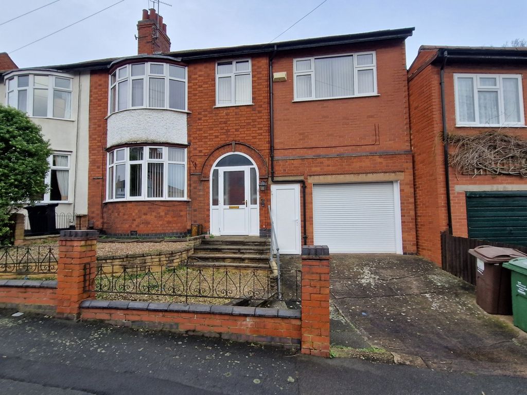 4 Bed Semi Detached House For Sale In Holt Road Birstall Le4 £375 000
