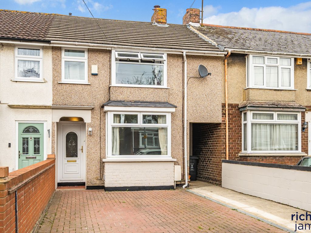 3 Bed Terraced House For Sale In Wiltshire Avenue Rodbourne Cheney