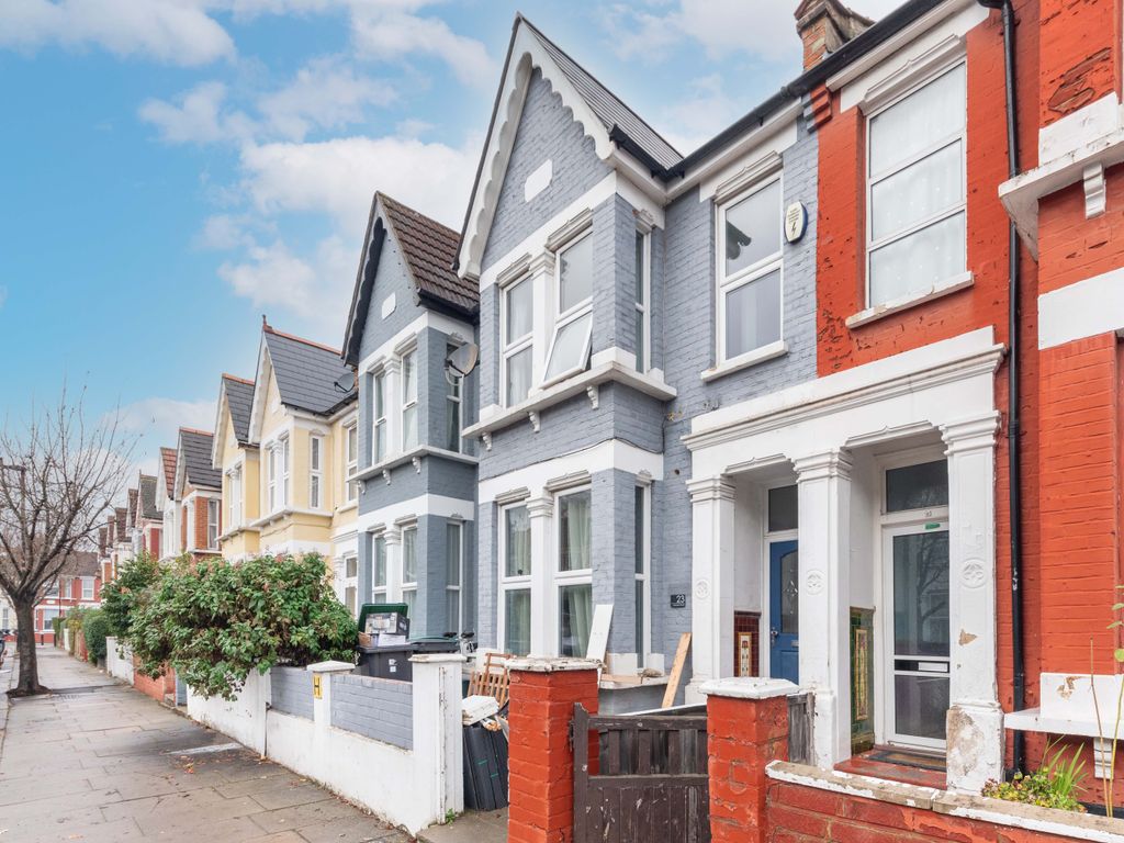 Room to rent in Room 3, Coleraine Road, Hornsey N8 - Zoopla