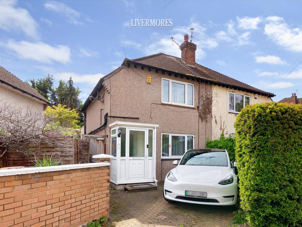 3 Bed Semi Detached House For Sale In Dale Road Crayford Dartford