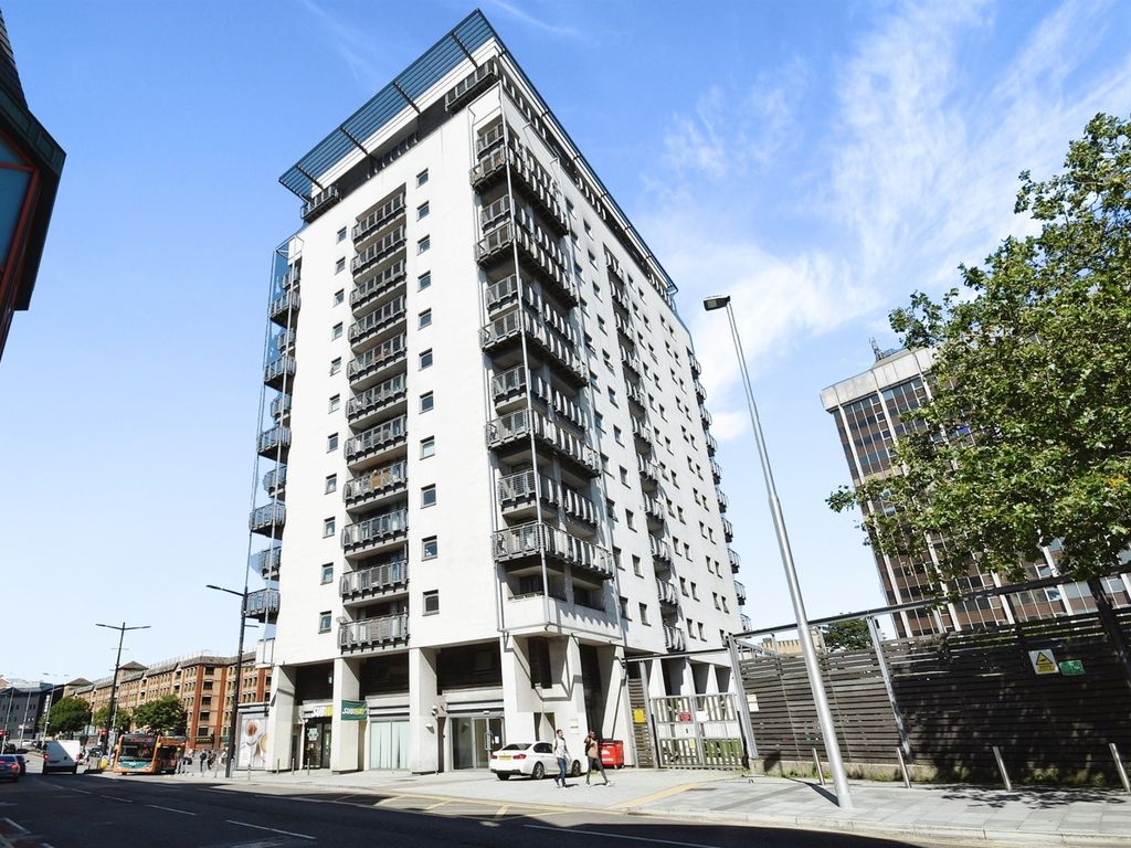 2 bed flat for sale in Queen Street, Cardiff CF10, £230,000 - Zoopla