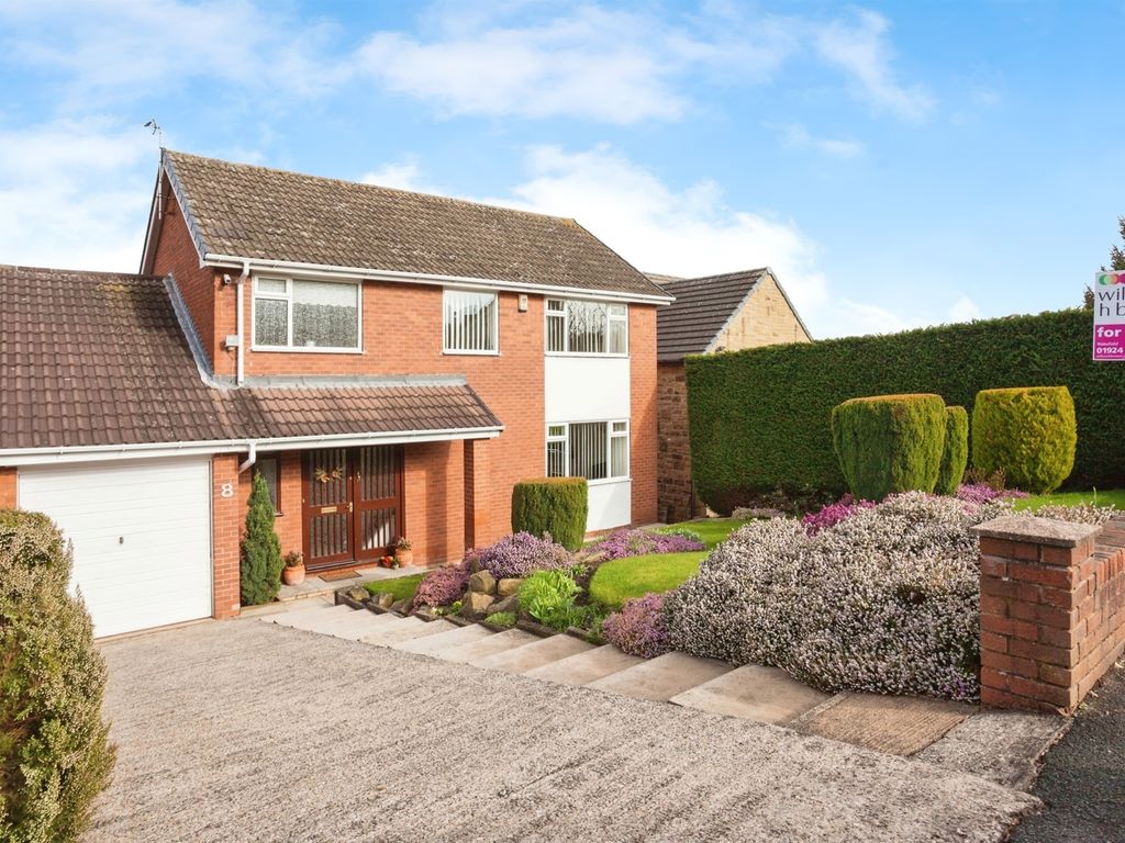 3 bed detached house for sale in The Mount, Wakefield WF2, £375,000 ...