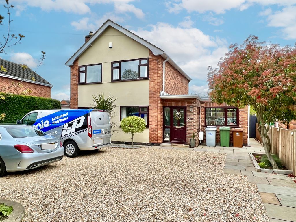 4 bed detached house for sale in Hawton Road, Newark NG24 - Zoopla