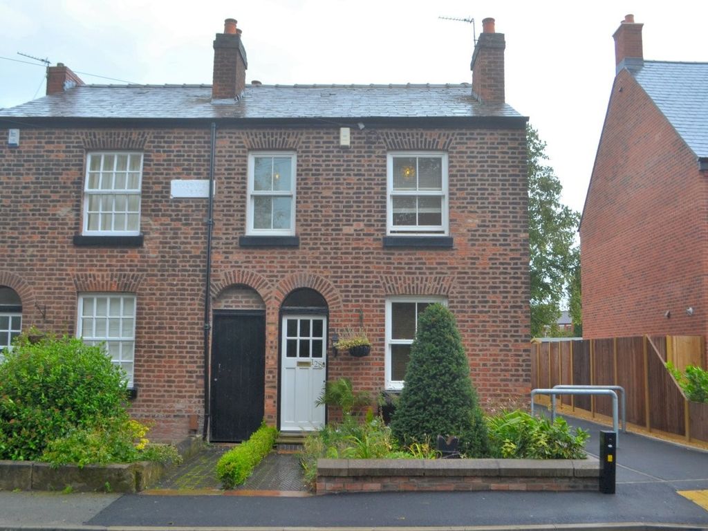3 Bed End Terrace House To Rent In Greenalls Avenue Warrington Wa4 £