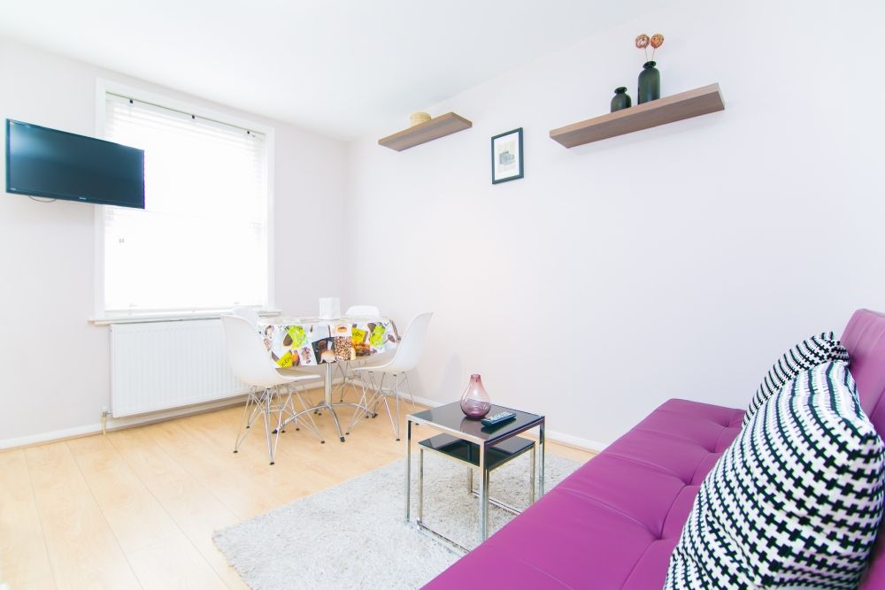 2 bed flat to rent in Maple Street, London W1T, £2,817 pcm - Zoopla