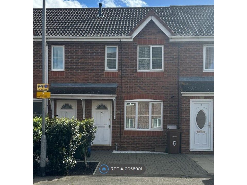 2 bed terraced house to rent in Josling Close, Grays RM17, £1,800 pcm - Zoopla