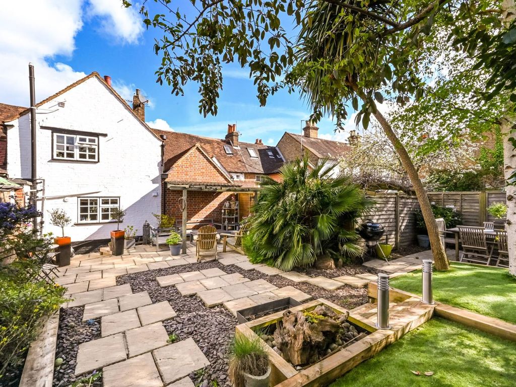 3 bed cottage for sale in High Street, Cookham SL6, £865,000 - Zoopla