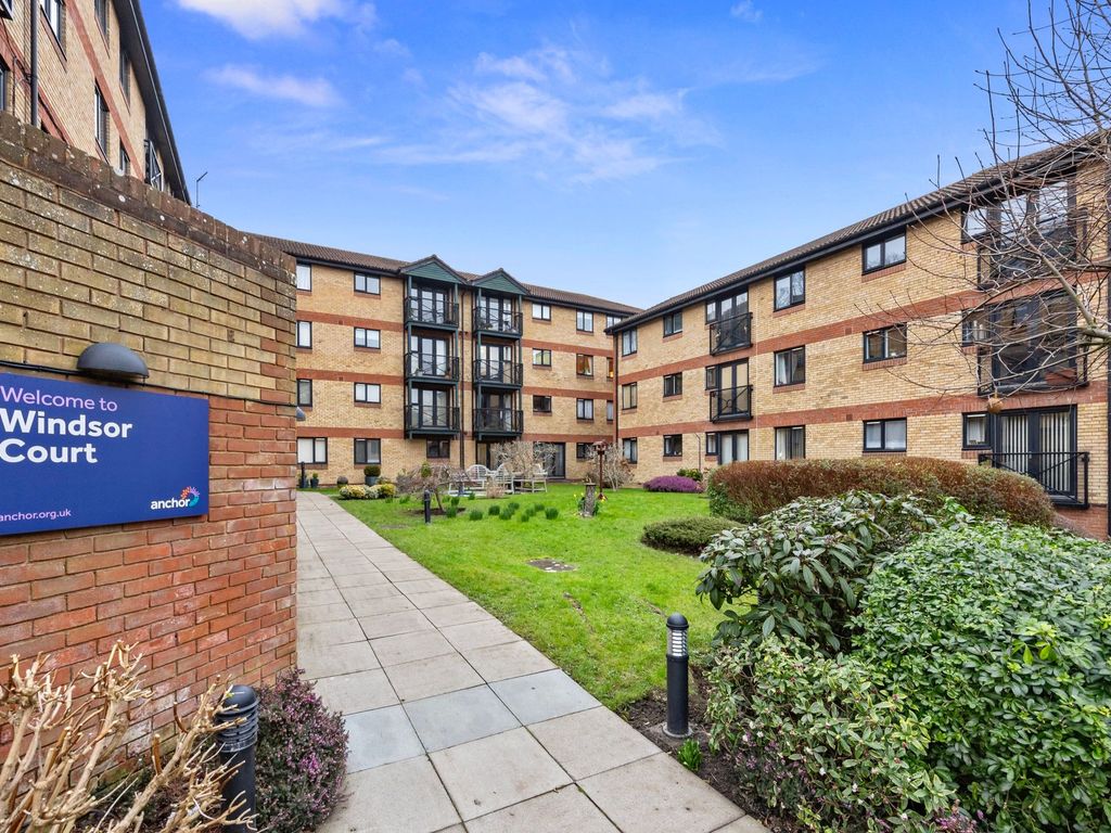 1 bed flat for sale in Tongdean Lane, Withdean BN1, £100,000 - Zoopla