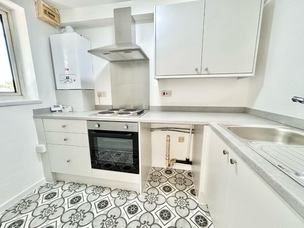 1 bed flat to rent in Kelswick Drive, Nelson BB9, £495 pcm - Zoopla