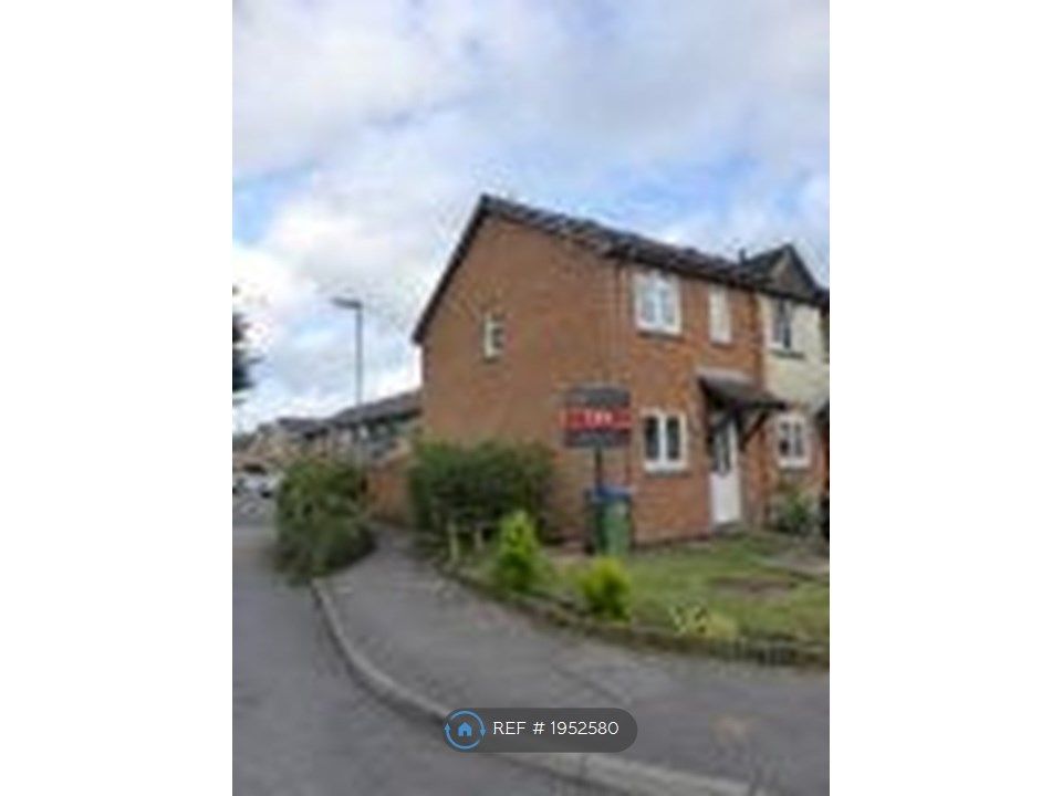 2 Bed Semi Detached House To Rent In Stonecrop Close Locks Heath