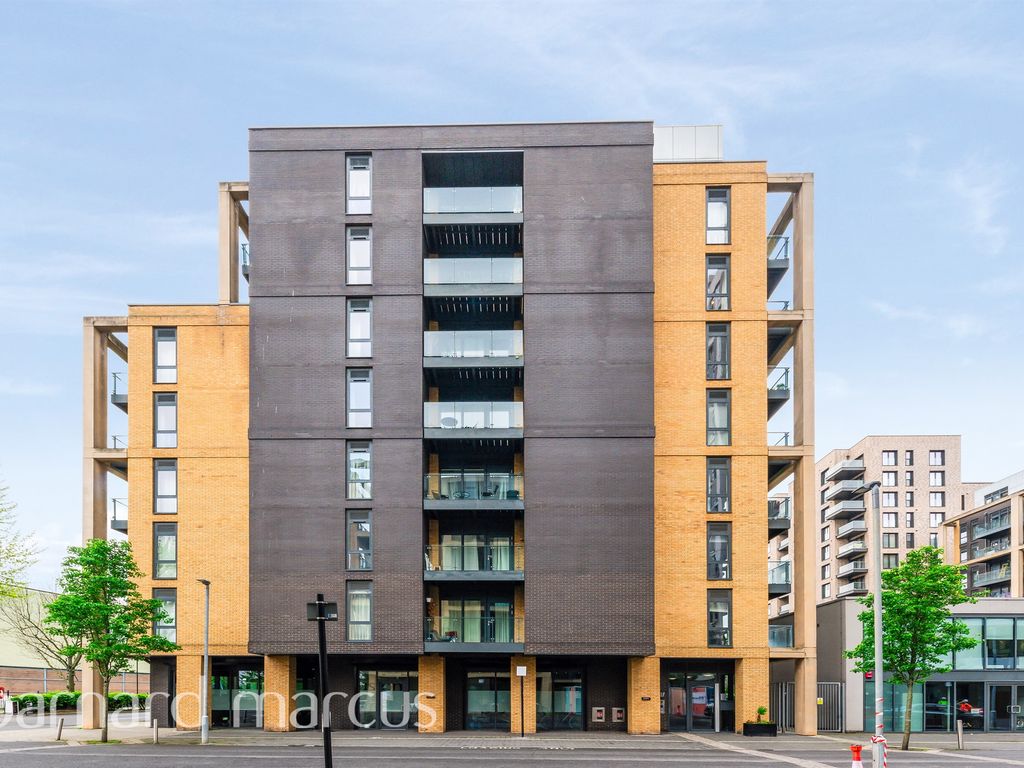 1 bed flat for sale in Enterprise Way, London SW18, £143,500 - Zoopla