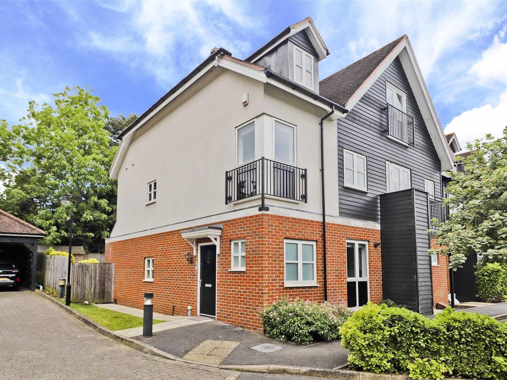 4 bed terraced house for sale in Mill Drive, Ruislip Manor, Ruislip HA4 ...
