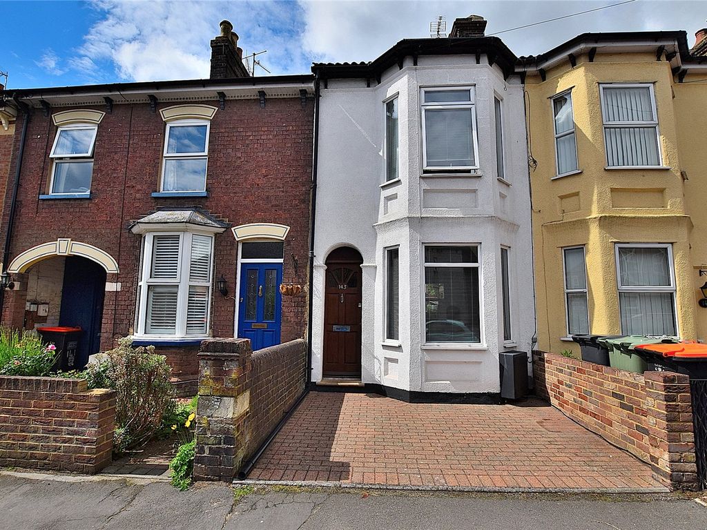 2 bed terraced house for sale in Victoria Street, Dunstable LU6 - Zoopla