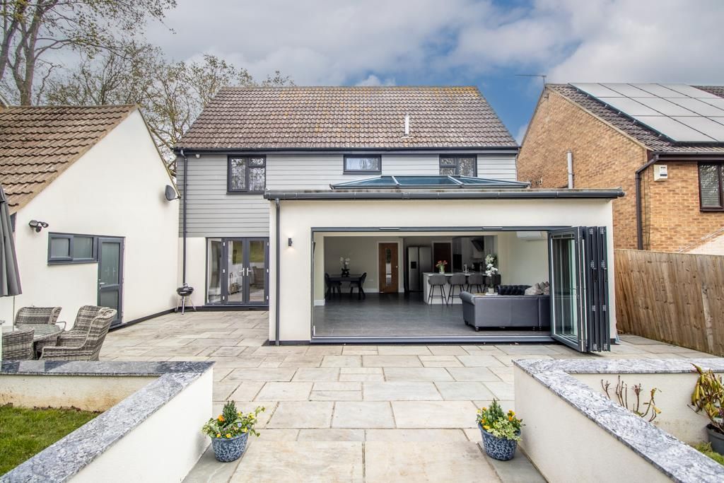 4 Bed Detached House For Sale In Rectory Avenue Ashingdon Rochford