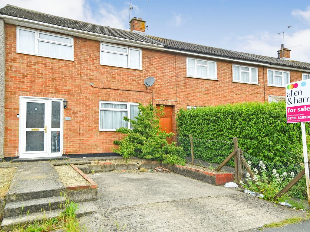 3 Bed End Terrace House For Sale In Cranmore Avenue Swindon Sn3 £