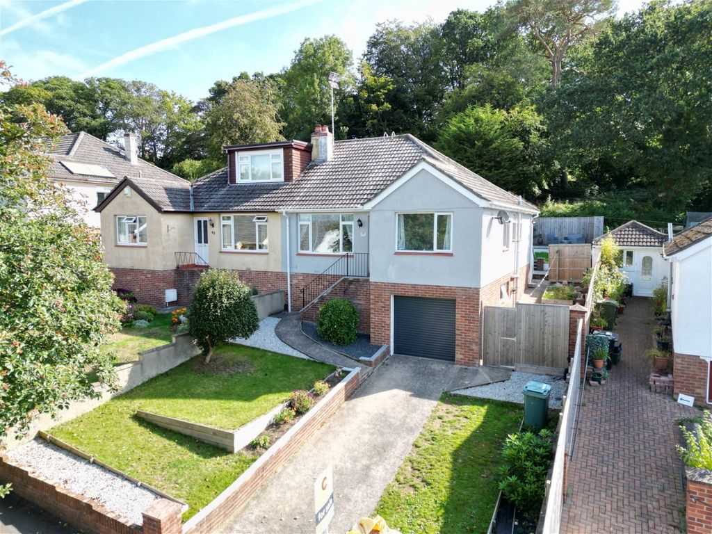 3 Bed Semi Detached Bungalow For Sale In Twickenham Road Newton Abbot