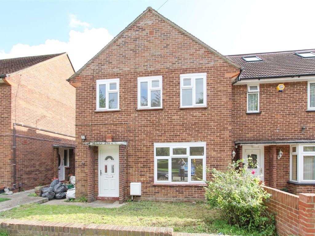 3 bed semi-detached house for sale in Pinn Close, Uxbridge UB8, £ ...