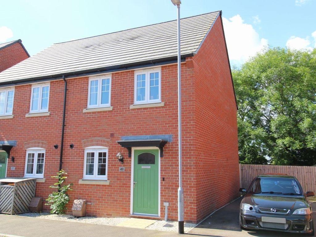 2 Bed Semi Detached House For Sale In Hare Meadow Great Barford
