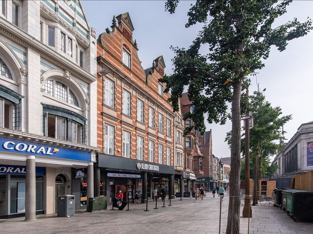 1 bed flat to rent in Long Row, Nottingham NG1, £975 pcm - Zoopla