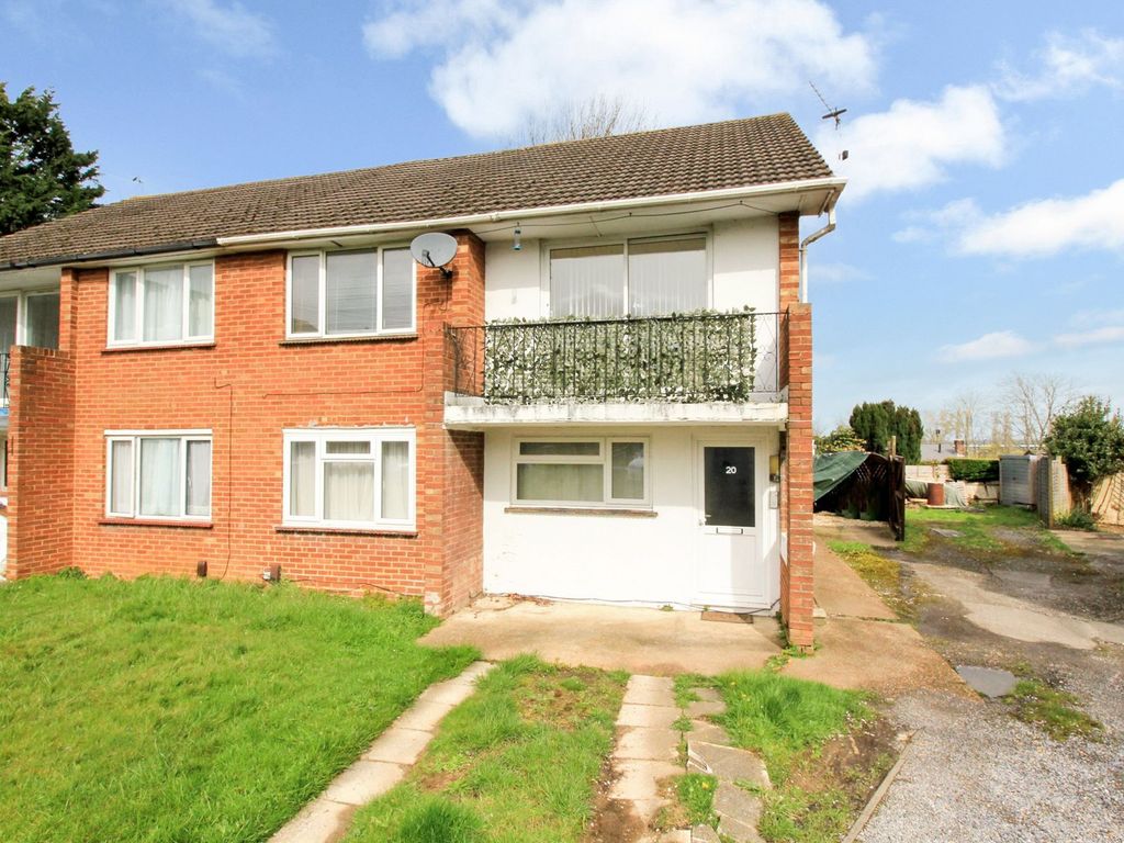 2 bed maisonette for sale in Lingfield Gardens, Townhill Park SO18 - Zoopla