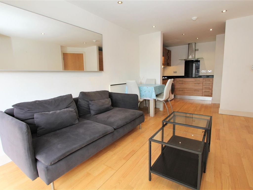 2 bed flat to rent in The Boulevard, Hunslet, Leeds LS10, £1,295 pcm ...