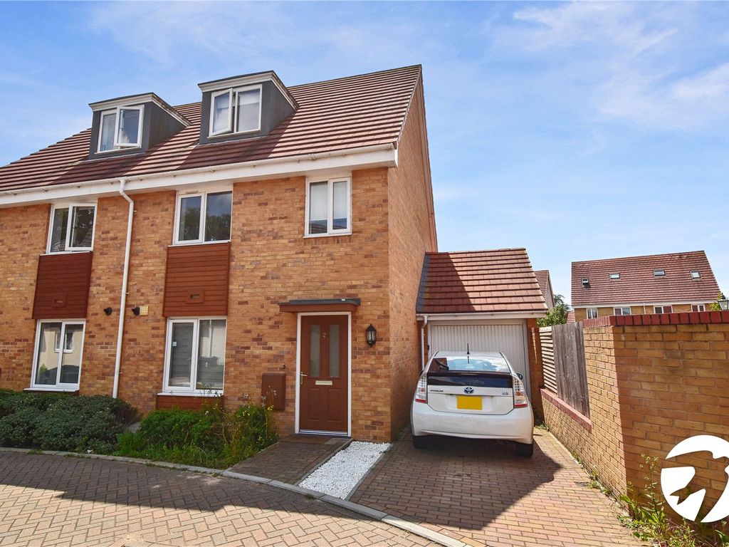 4 bed semi-detached house for sale in Henslow Crescent, Dartford, Kent DA1 - Zoopla