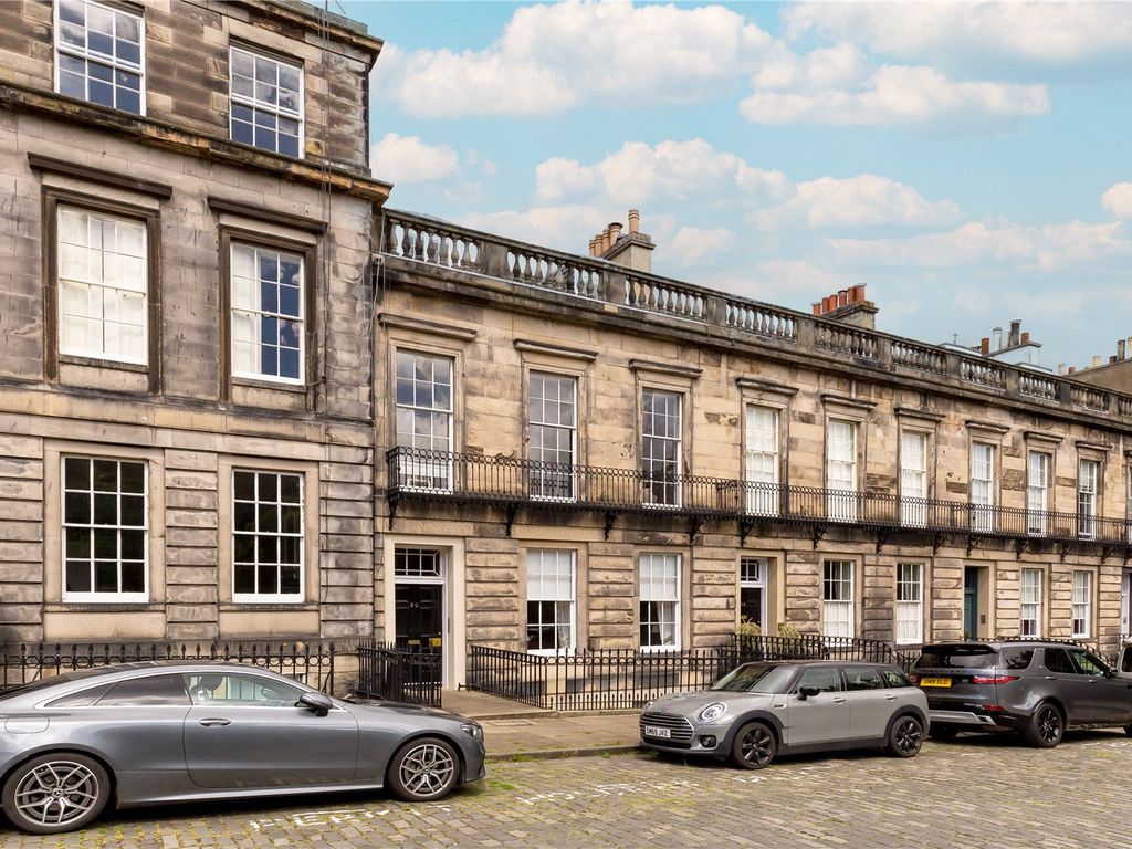 2 bed flat to rent in Dean Terrace, Edinburgh EH4, £2,000 pcm - Zoopla