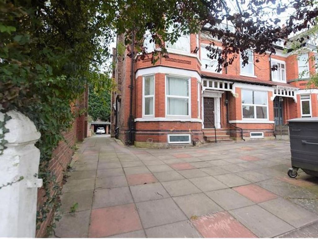 1 bed flat to rent in Lea Road, Heaton Moor, Stockport SK4, £675 pcm ...