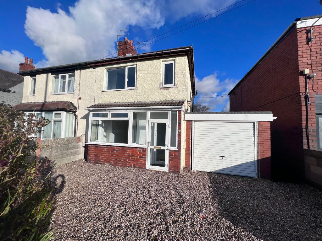 2 Bed Semi Detached House To Rent In Chell Heath Road Burslem Stoke