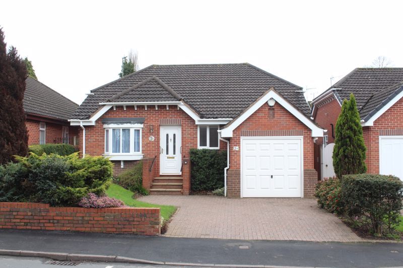 2 Bed Detached Bungalow For Sale In Greenfields Road Kingswinford Dy6