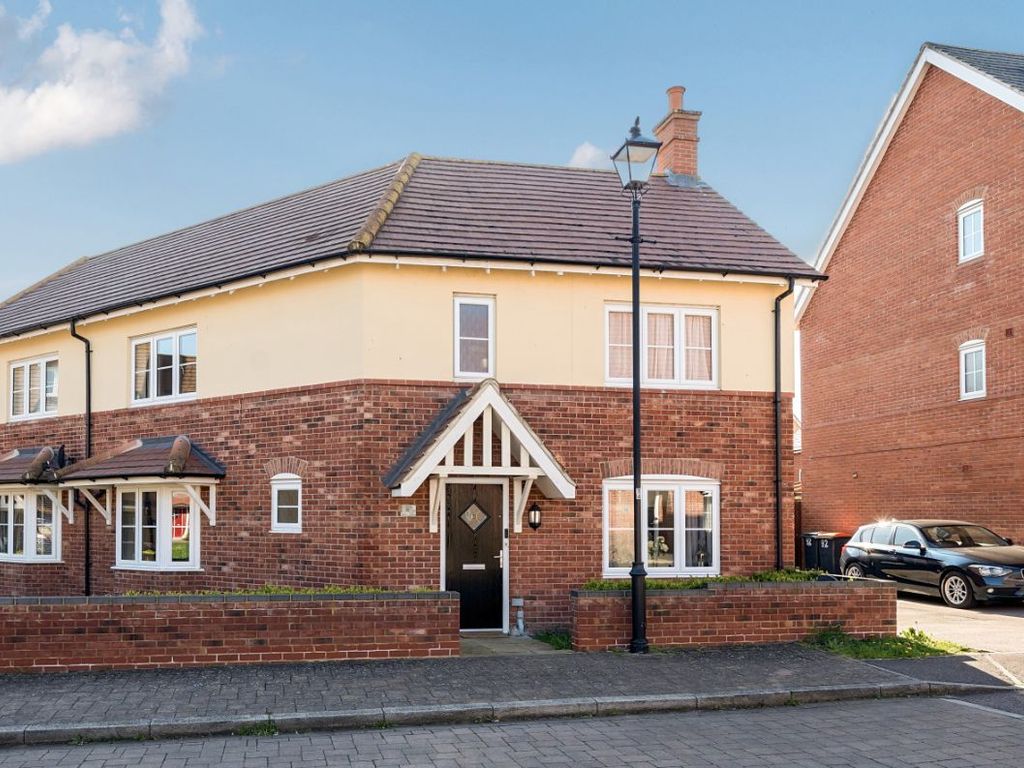 3 Bed Semi Detached House For Sale In Hilton Close Kempston Bedford