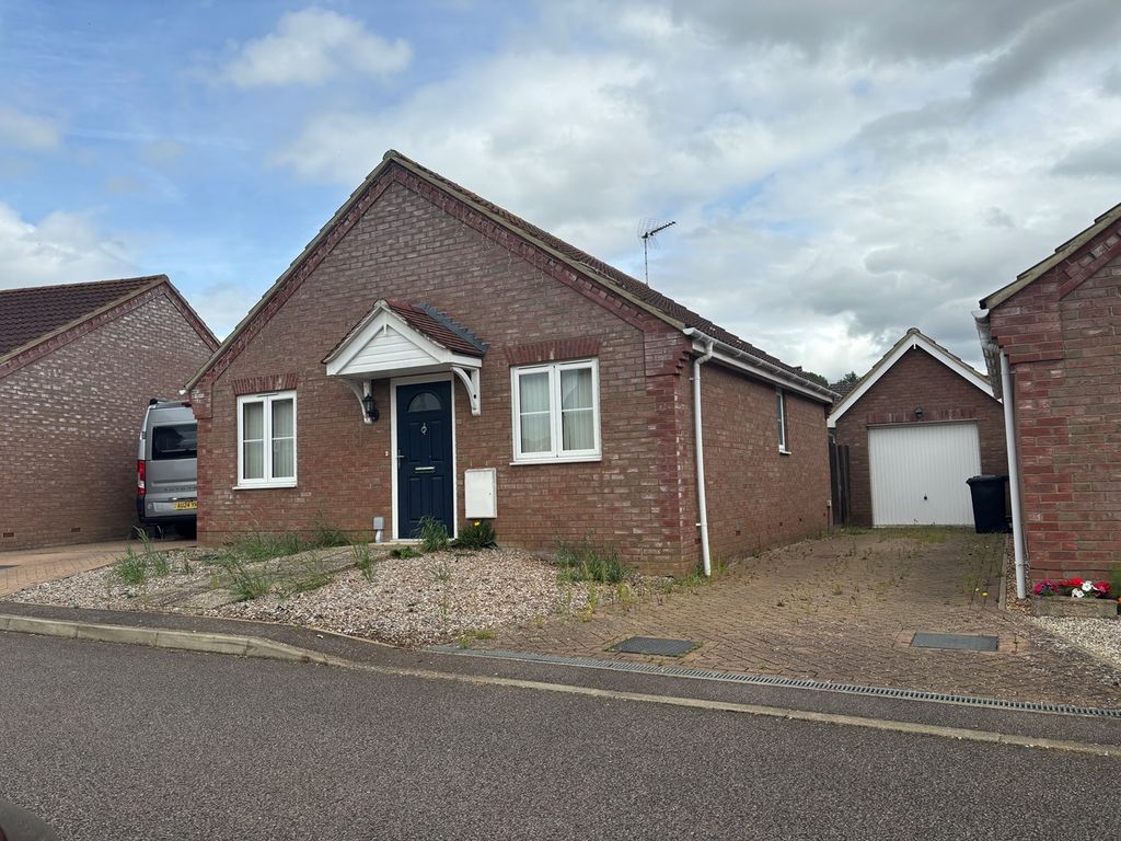 2 bed bungalow for sale in Wimbledon Way, Downham Market PE38, £270,000 ...