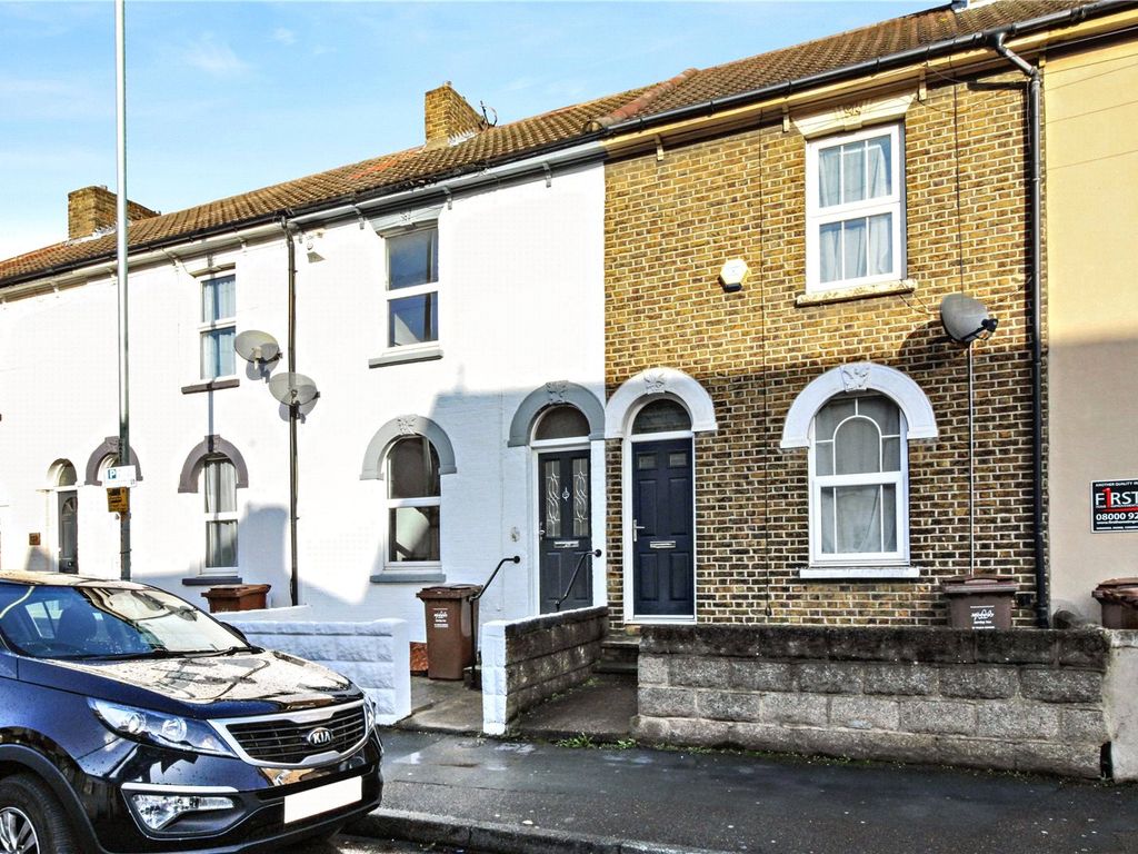 3 Bed Terraced House For Sale In Railway Street Gillingham Kent Me7